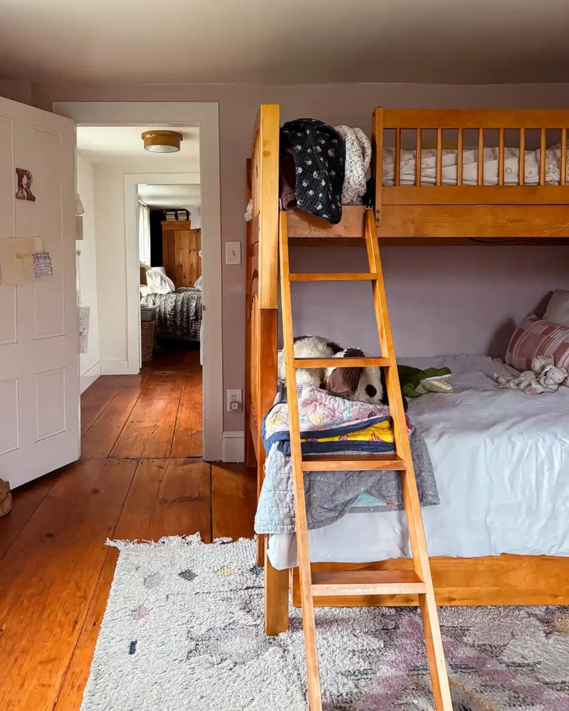A Pro Con List For Bunk Beds With Mostly Cons